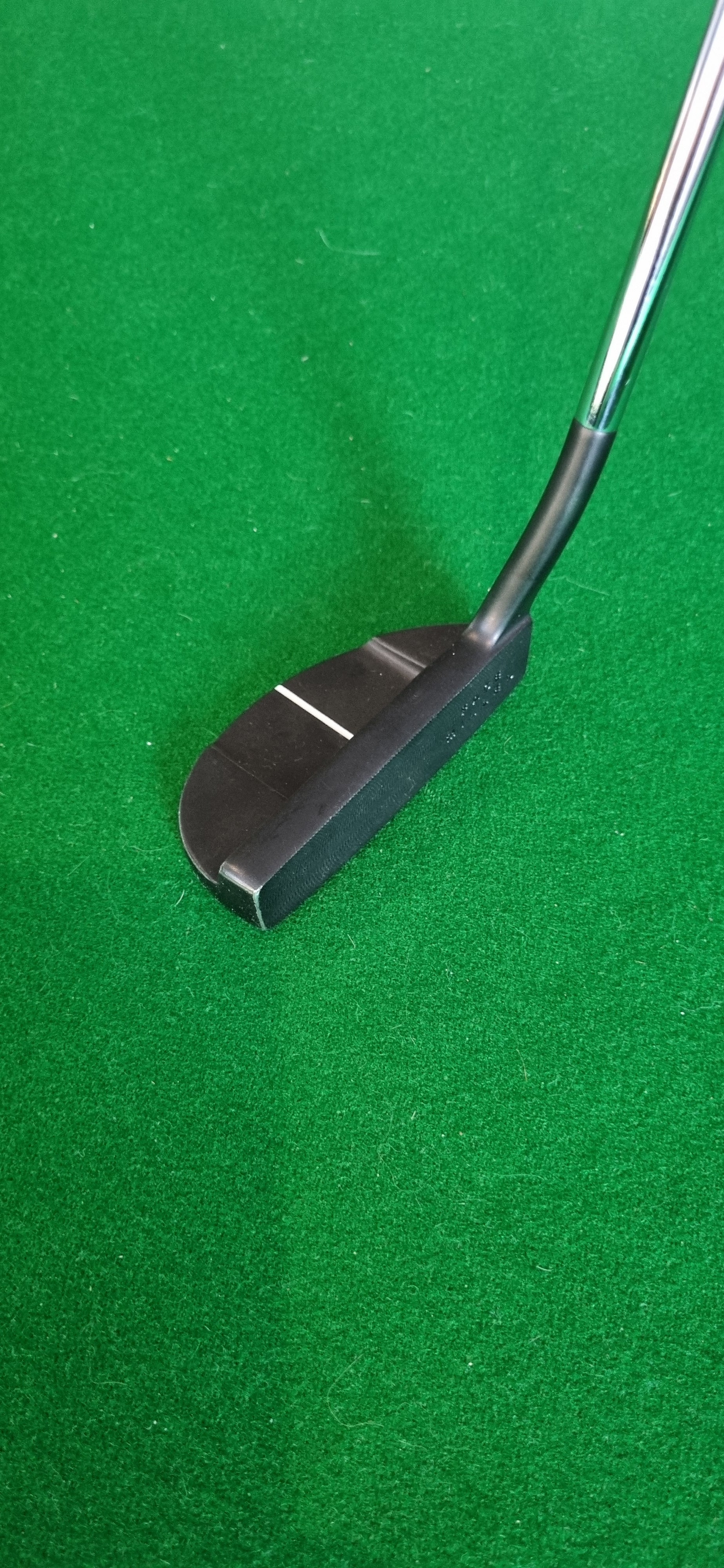 Cleveland Classic Collection 2 Putter 35" with Cover – Golfers Market