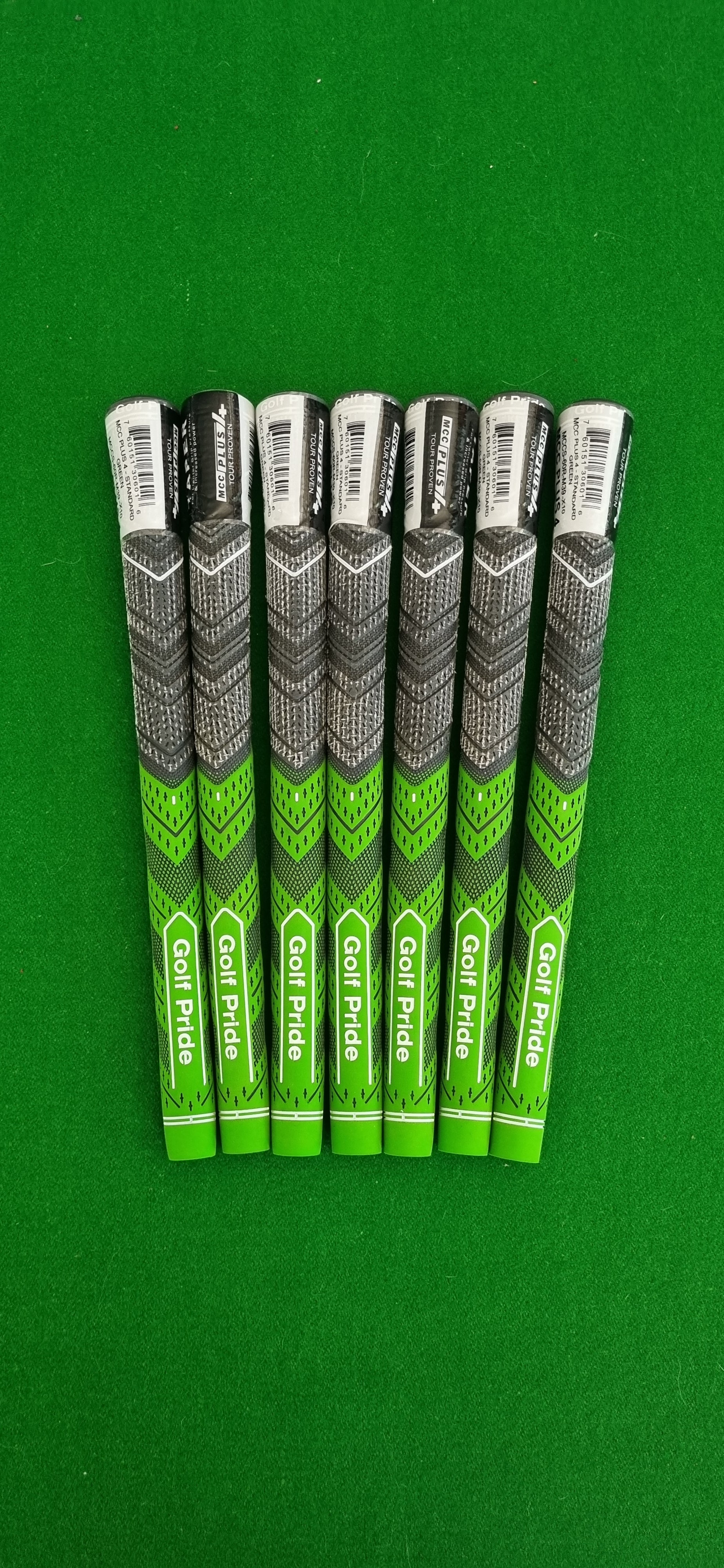 Golf Pride MCC Plus 4 Golf Grips - Green - Standard - Set of 7 grips ...